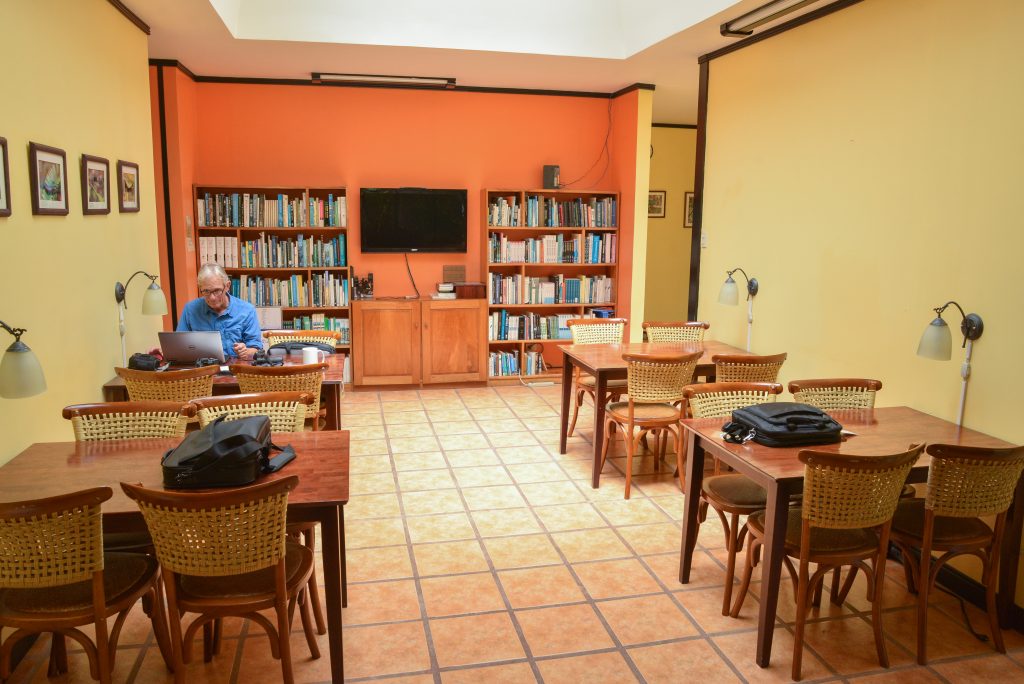 Leo and Zana Finkenbinder Hall – Quetzal Education Research Center